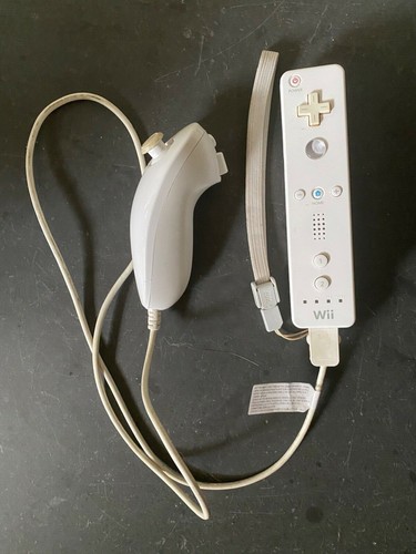 Nintendo Wii Remote + Nunchuck 0125 Good condition | eBay