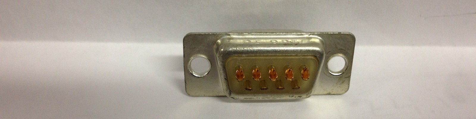 TRW Cinch 9 Pin D-Subminiature Male Connector DE9PTI Solder Tin Shell ...