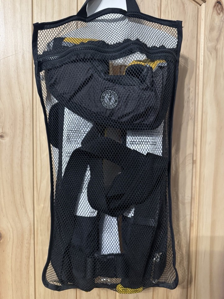 Mustang Survival Ocean Series Inflatable PFD HIT Hydrostatic, Adult ...