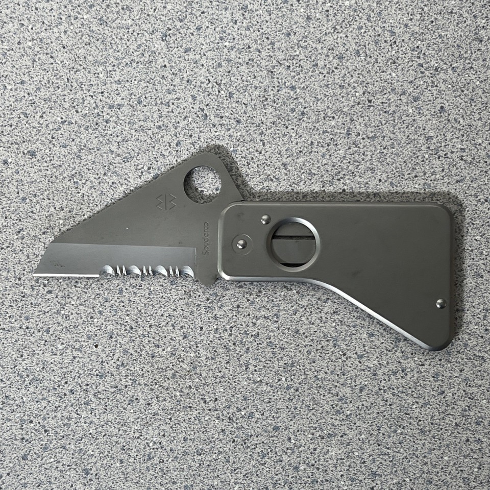 RARE Spyderco Spydercard /Steel /AUS-6 /SC01PS /Discontinued | eBay