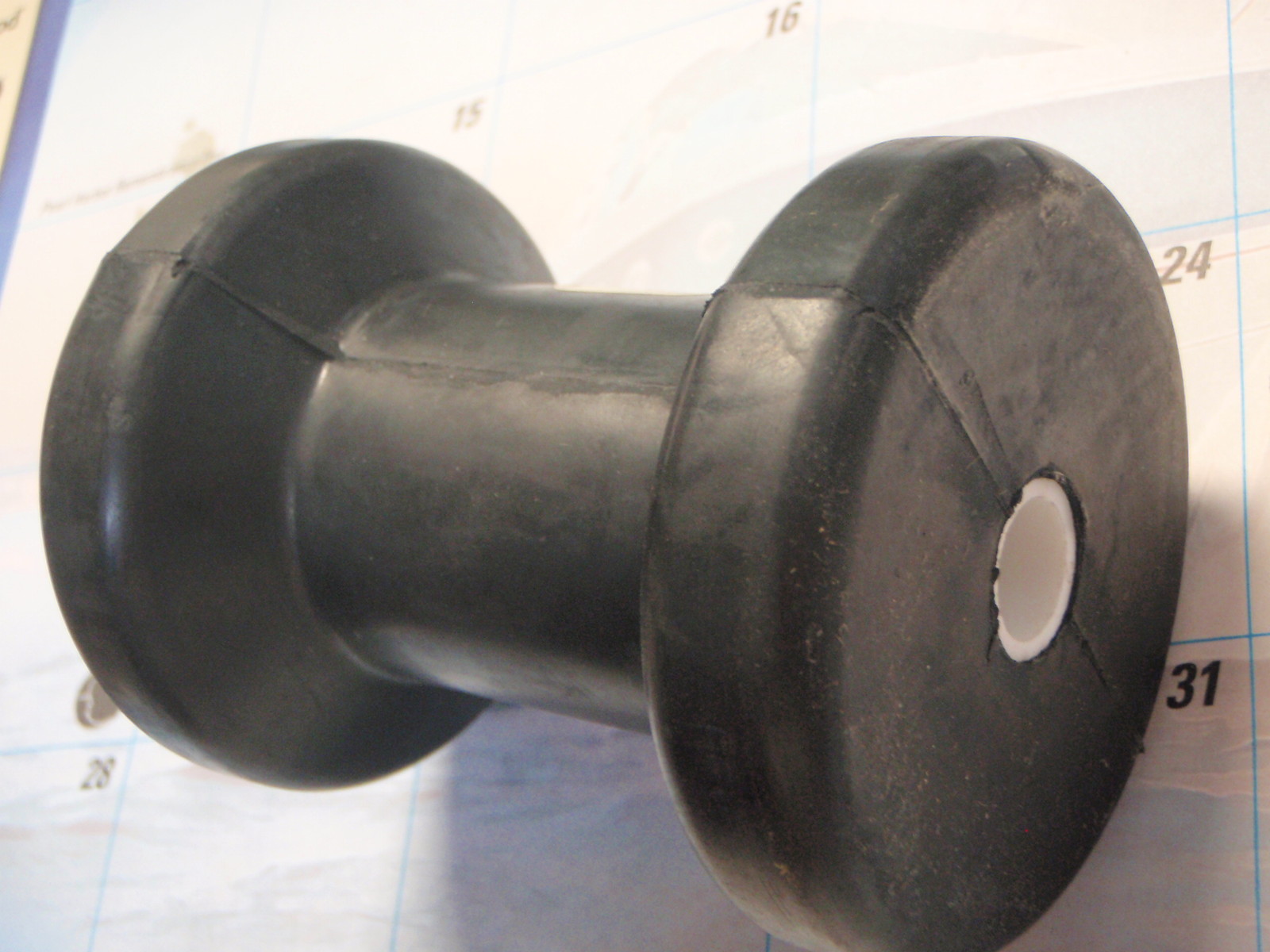 BOAT TRAILER SPOOL ROLLER SIZE 4" HOLE 1/2" BLACK 56140 86479 BLACK ...