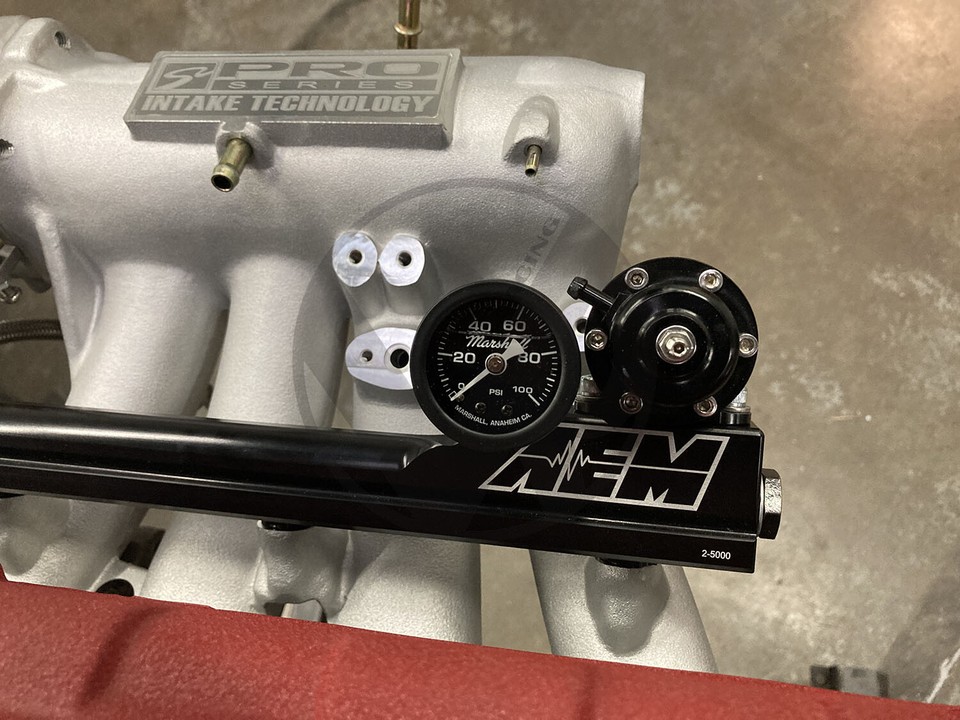 B Series AEM Fuel Rail kit with AEM Style Regulator for Honda Acura B16 ...