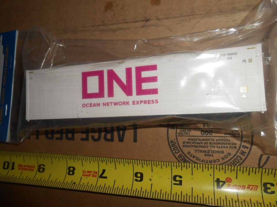HO Scale Walthers Scene Master 949-8364 Ocean Network express 40' Hi ...