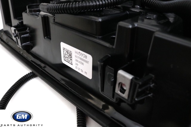 2016-2018 GMC Sierra LH Drivers Side Rear Tail Lamp 84365930 Genuine ...