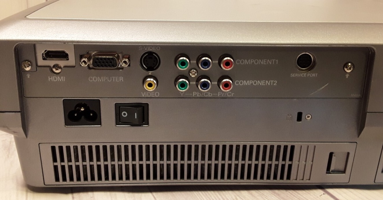 SANYO PLV-Z4 LCD Projector w/ Remote Power Cord & RCA Component Cable ...