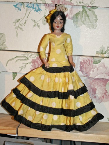 Vintage 11" SPANISH Dancing DOLL w/STAND Ethnic Doll Yellow & Black ...