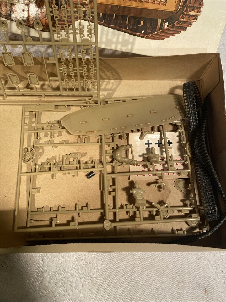 Tamiya Sturmpanzer IV Brummbar Sd. Kfz. 166 #35077 1/35 Scale Model Kit ...