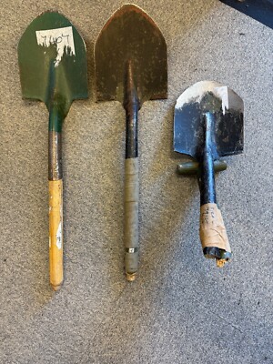 Job lot 3 x British army surplus shovels spades landrover jeep pioneer ...