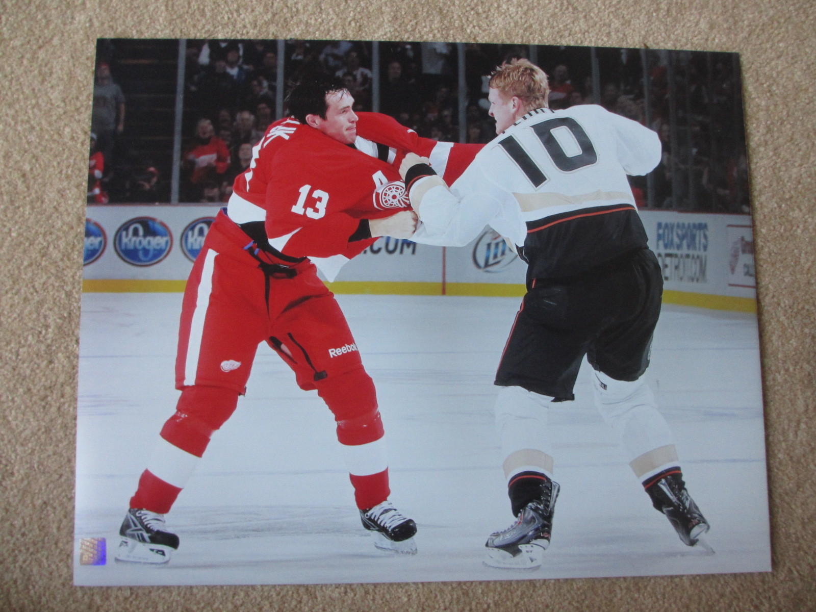 PAVEL DATSYUK VS COREY PERRY FIGHT 16 X 20 PHOTO DETROIT RED WINGS | eBay