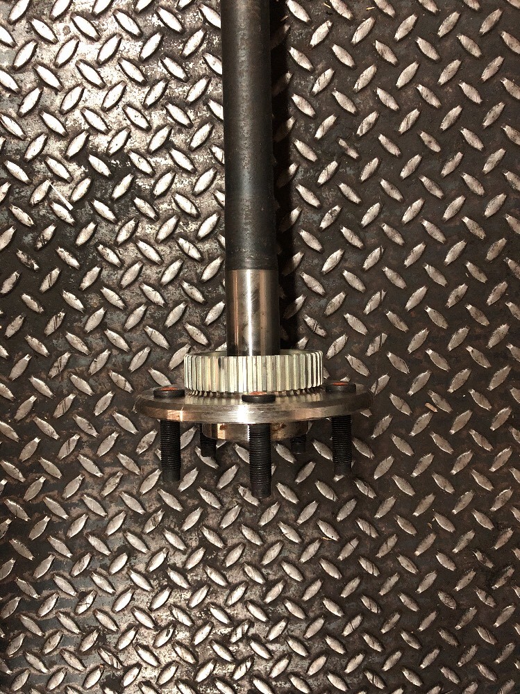 NEW Rear Axle Shaft 2001-2002 Ford Crown Victoria TownCar Grand Marquis ...