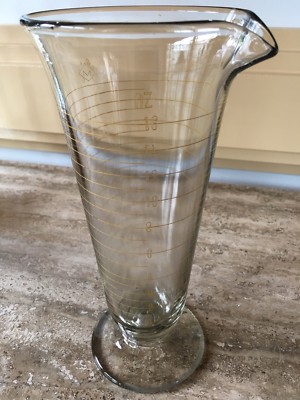 VINTAGE PHARMACY CHEMISTRY GRADUATE BEAKER 16 OZ ONCES ONLY | eBay