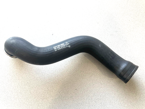 2004-2010 MERCEDES-BENZ CLS500 C219 ~ RADIATOR TOP HOSE ~ A2115015682 ...