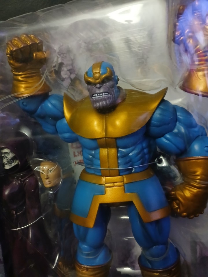 Discontinued** Marvel Diamond Select 2 Pack Thanos Lady Death Lot ...