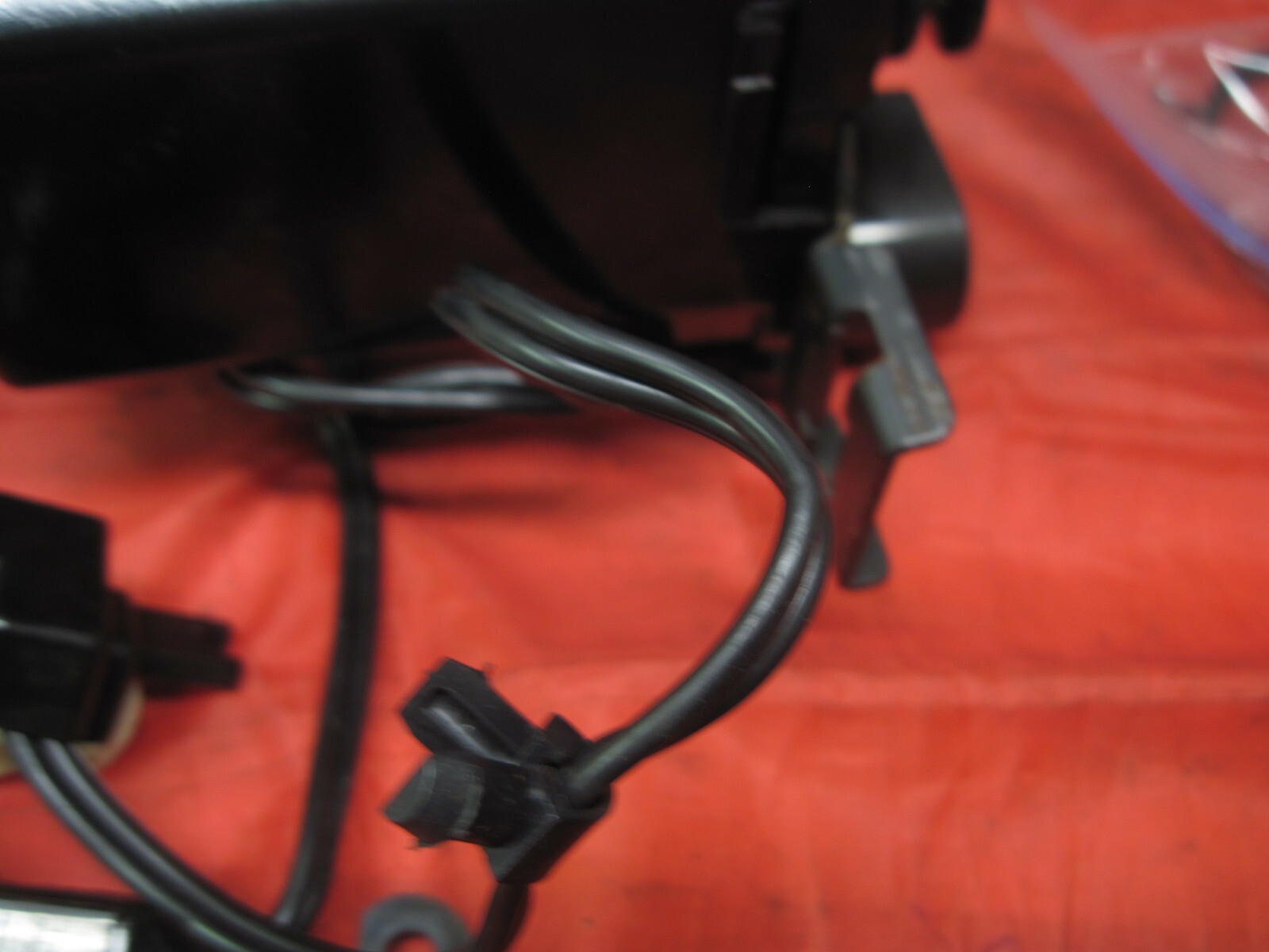 Singer 7105 Sewing Machine Motor Light Socket On/off Switch | eBay