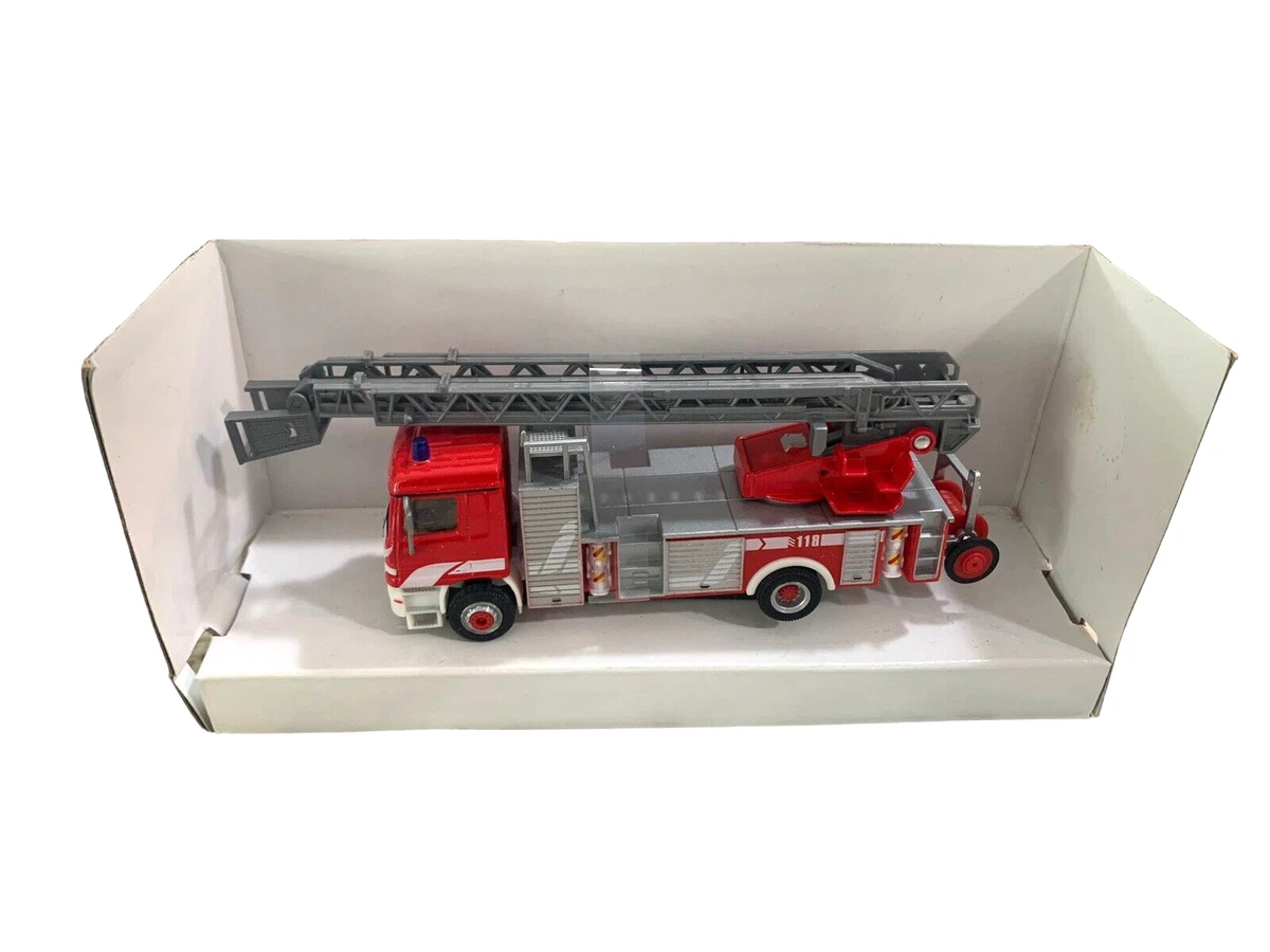 Ho Scale Fire Trucks