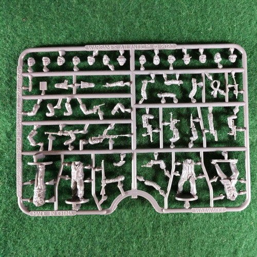 French Resistance WWII Partisans Sprue Wargames Atlantic 4 figures ...