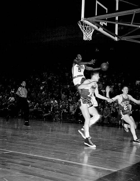 Dick Barnett Of The Syracuse Nationals Shoots 1960S Old Basketball ...