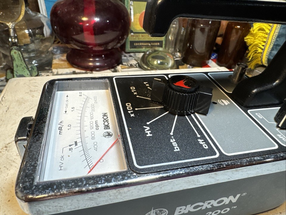 Bicron Surveyor 200 Meter Geiger Counter | eBay