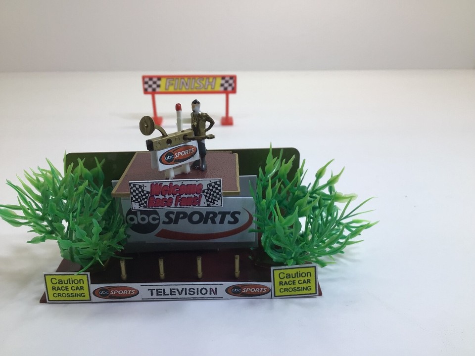 Ho Slot Car Layout Scenery Structures ABC SPORTS TV COVERAGE FINISH ...