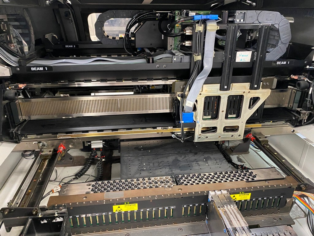 Universal Instruments Genesis GC60 Pick and Place 60 Spindle Lightning ...