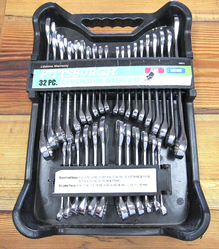 Pittsburgh 32pc Combination Wrench Set SAE & Metric EXCELLENT CONDITION ...