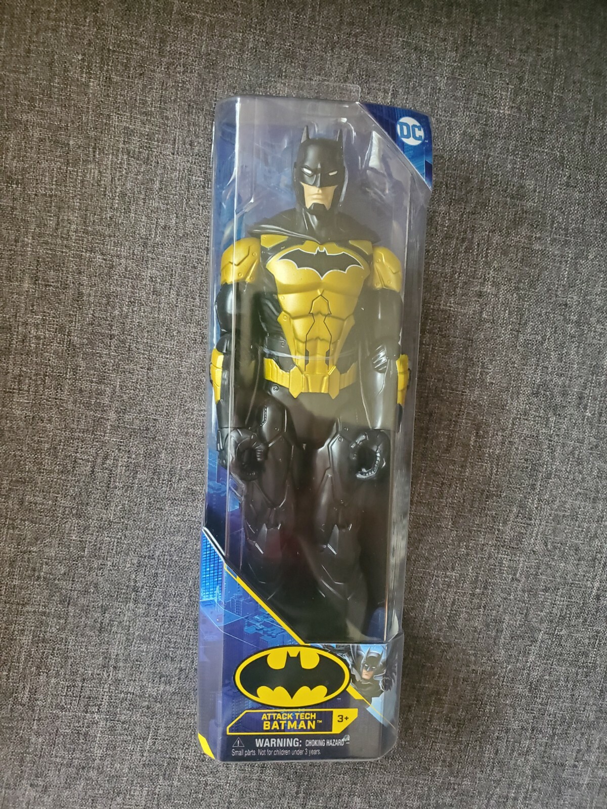 DC Batman Gold 12-inch Attack Tech Batman Action Figure 2022 Spin ...