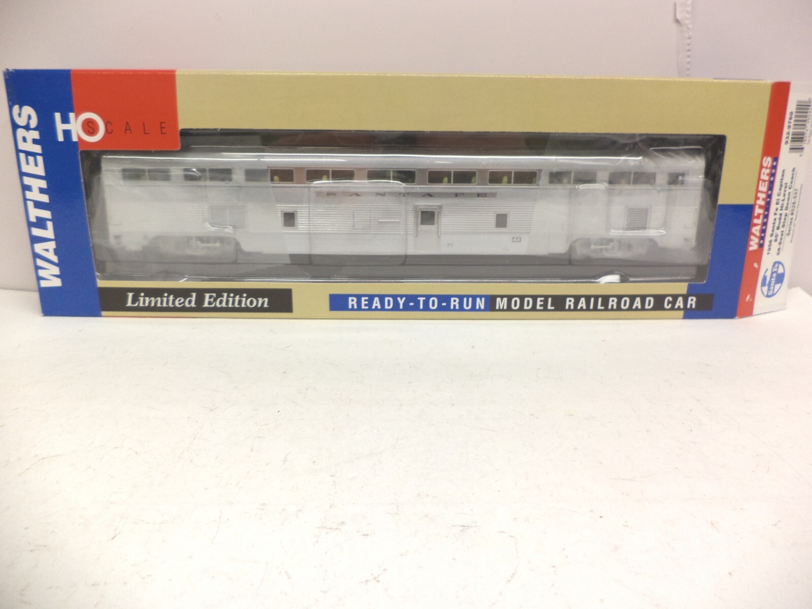 Walthers Ho 932-9760 Budd Hi-Level Step Down Coach, Santa Fe El Capitan ...