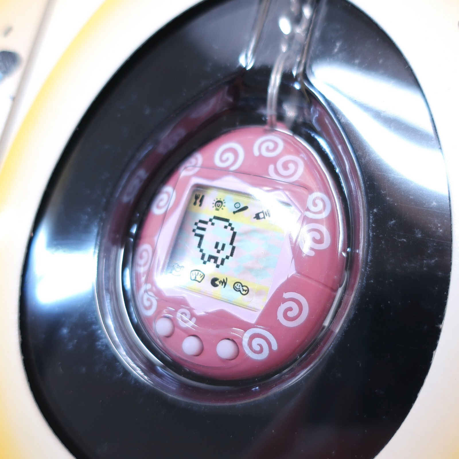 Tamagotchi G1 Naruto Uzumaki ver Bandai Virtual Pet Giga Pets In Stock ...