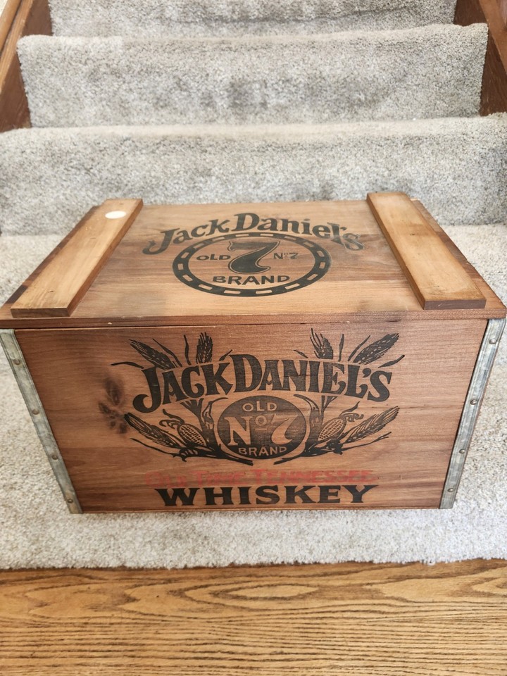 VINTAGE Jack Daniel's Old No. 7 Tennessee Whiskey WOODEN CRATE | eBay UK