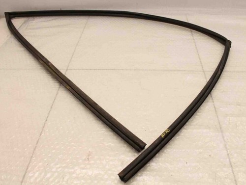 TOYOTA GENUINE Run, front door glass, rh 68141 - 42090 | eBay