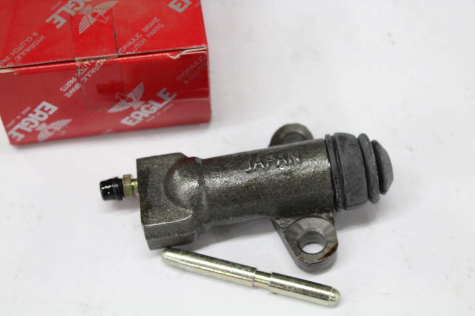 Clutch Slave Cylinder Eagle Beck 072-8442 for Nissan Pickup Truck D21 ...