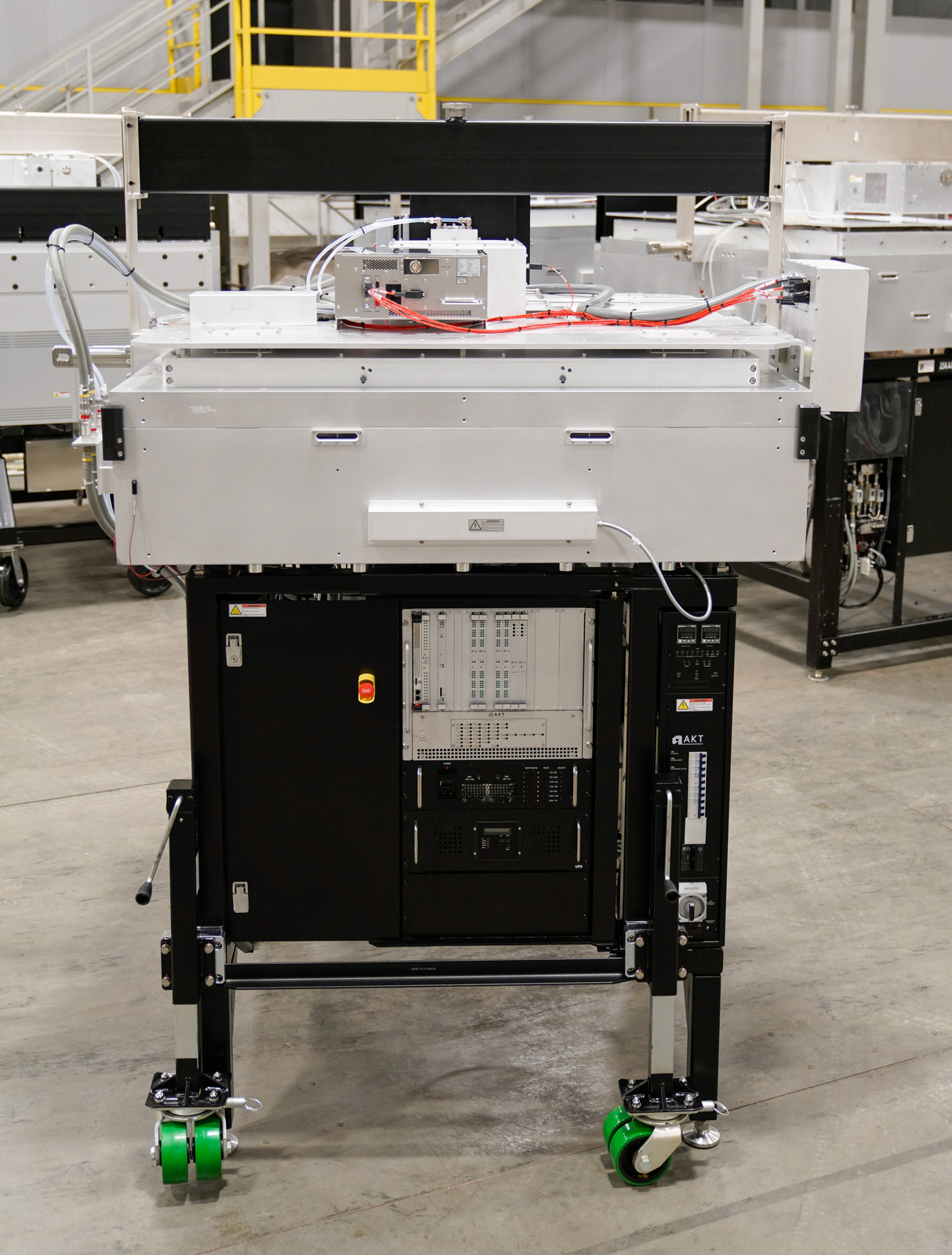 APPLIED MATERIALS AKT 15 K GEN 5 PECVD CHAMBER | eBay
