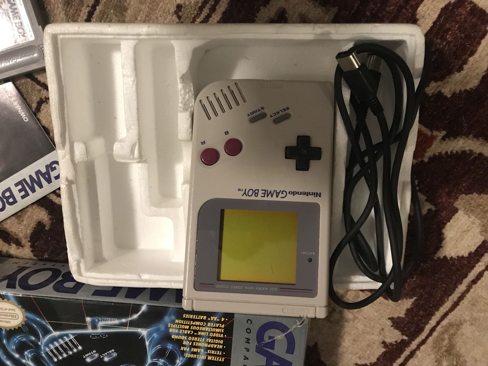 Original Nintendo Game Boy Compact Video Game System Model No. DMG-01 ...