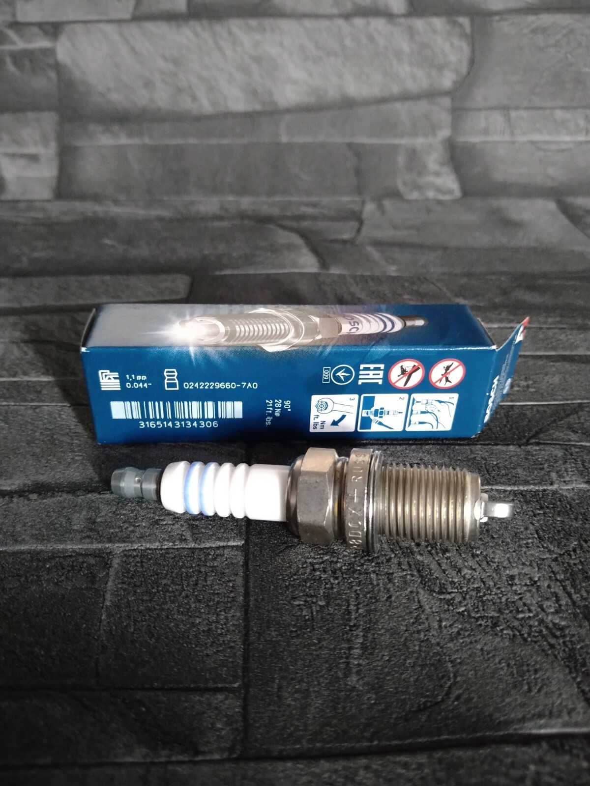 Bosch 0242229660 Spark Plug for sale online | eBay