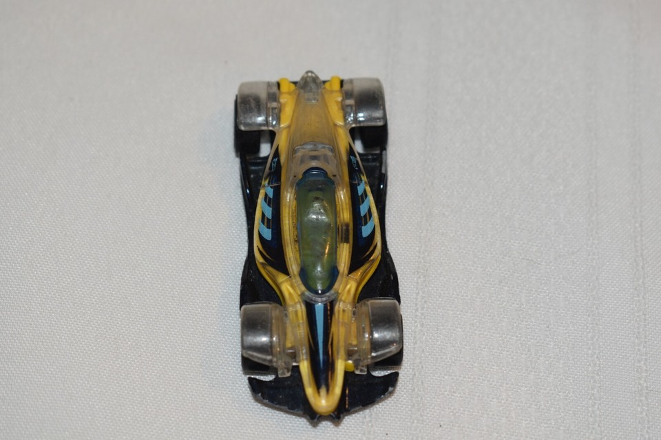 Hot Wheels Yellow Plastic Race Car Made in Thailand R0937 H34 | eBay