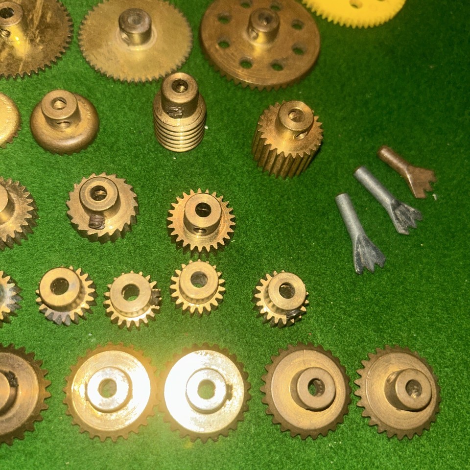 Lot of 48 Meccano Vintage Parts- sprockets,Cogs,pinions,gear wheels -as ...