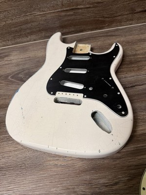 Heavy Relic Nitro Lacquer Stratocaster Body Pearl White over Blue Road ...