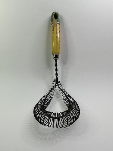 Vintage/Antique Distressed Yellow & Green Wooden Handled Coil Wrapped ...