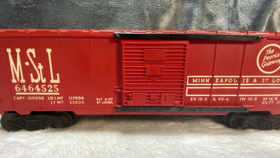PRE-OWNED POSTWAR LIONEL RED BOXCAR M.StL. 6464525 -THE PEORIA GATEWAY ...