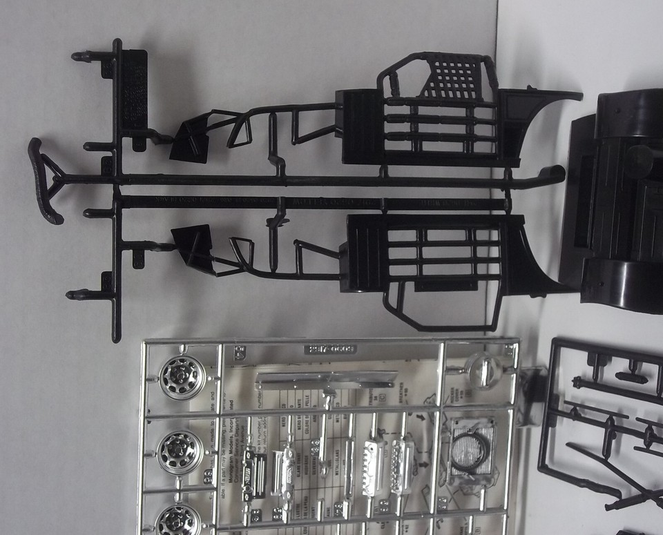 DONOR 1989-1992 NASCAR CHEVROLET LUMINA RACE CAR MODEL KIT- BLACK ...