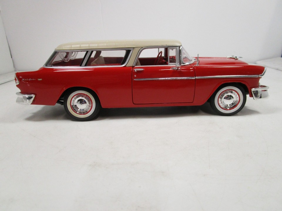 MAISTO 1/18 SPECIAL EDITION RED/TAN 1955 CHEVY NOMAD WAGON USED NICE NO ...