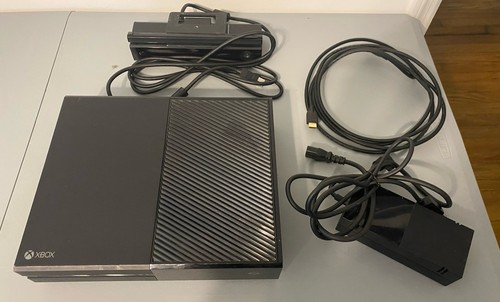 Microsoft Xbox One With Kinect Black Console 1540 & Cords READ - BLACK ...