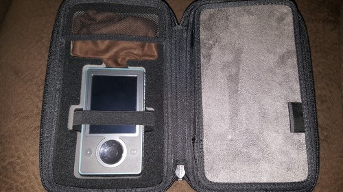 Microsoft Zune Gear Travel Bag Includes 5 Accessories for sale online ...