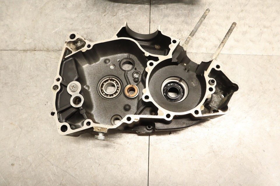 87-01 KAWASAKI KE100 OEM LEFT RIGHT ENGINE MOTOR CRANKCASE CRANK CASES ...