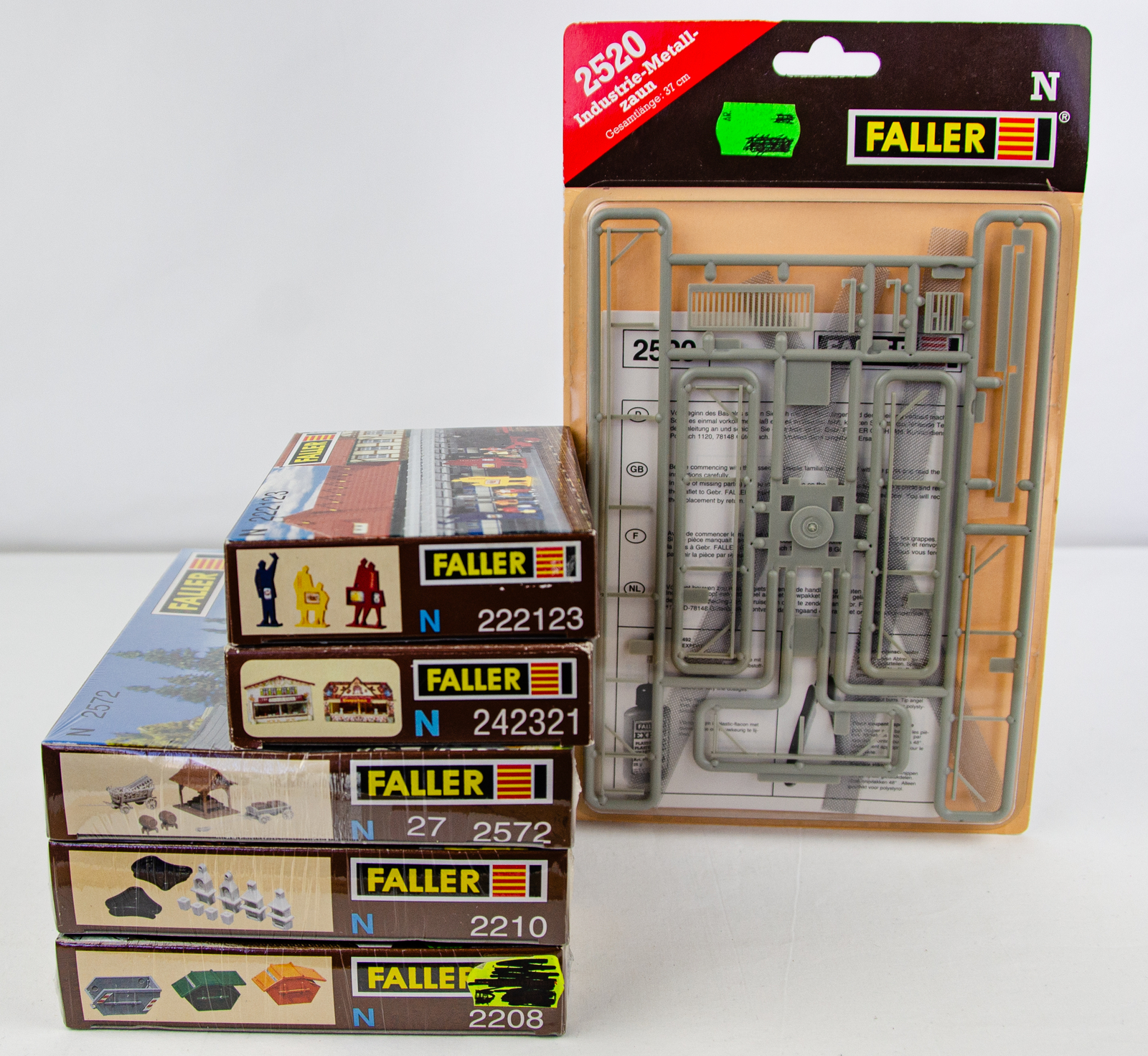 Faller Assorted German 1:160 N Scale Model Train Layout Structure Kits ...