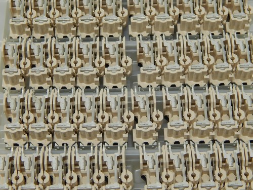 LOT OF 1000 JALCO YKC21-3230 JC040224A RCA CONNECTOR PHONO SOCKETS ...