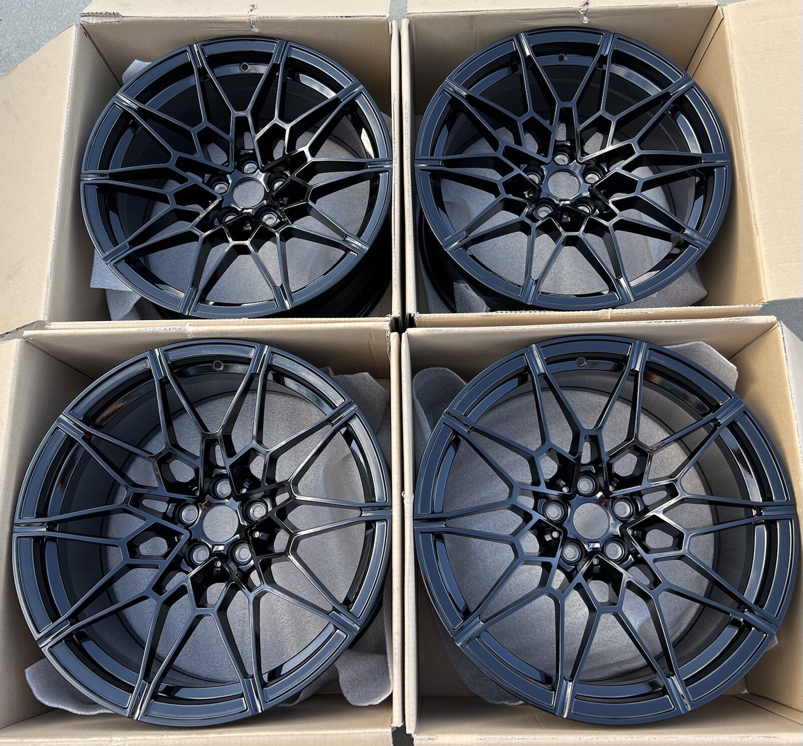 Set of FOUR BRAND NEW GENUINE OEM BMW G80 M3 G82 G83 M4 Black 826M ...