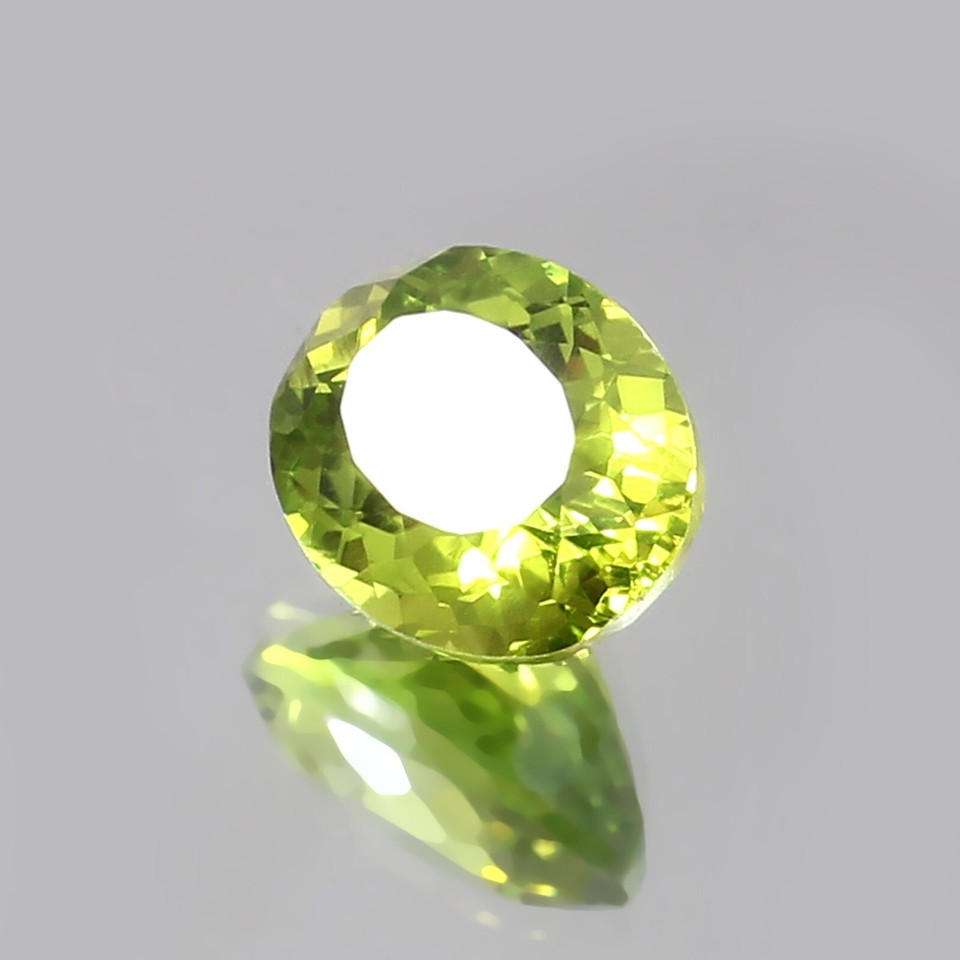 AAA Flawless Ceylon Peridot Color Green Sapphire Loose Oval Cut ...