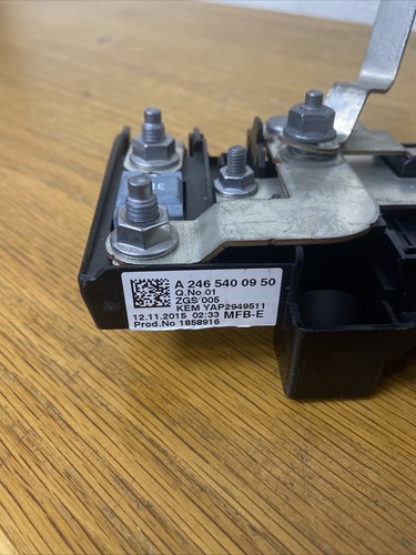 Mercedes Benz GLA Class GLA250 Engine Fuse Relay Box OEM 2016 ...