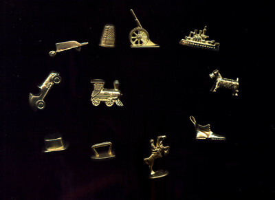 11 GOLDEN MONOPOLY TOKENS/MOVERS 10 BASIC + TRAIN (M303) | eBay